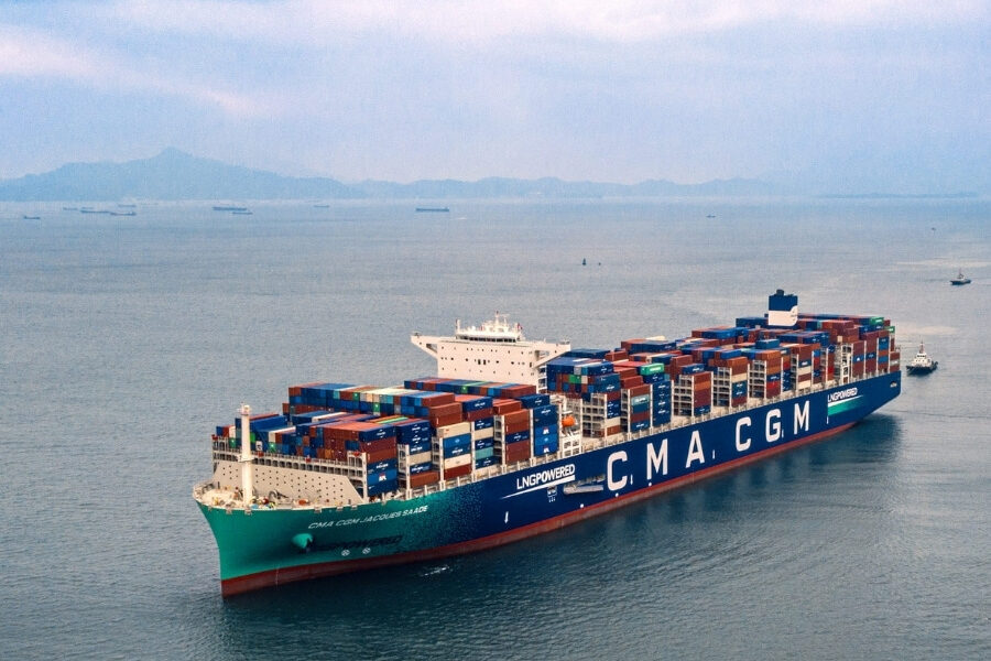 CMA CGM plans to order six more methanol-fuelled boxships from China ...