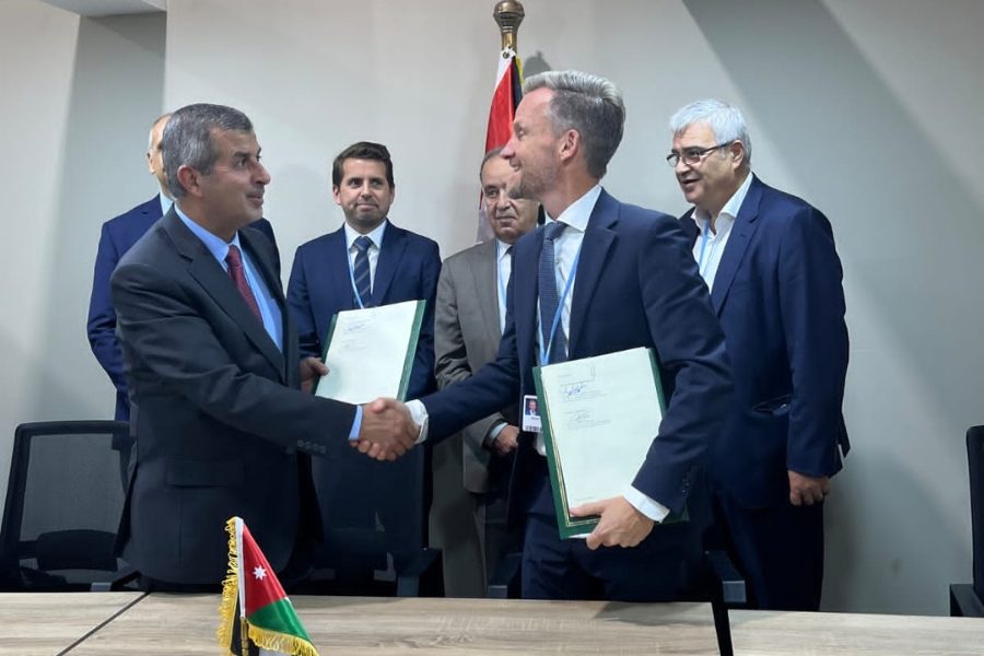 Maersk and Jordan government sign MoU to explore green methanol ...