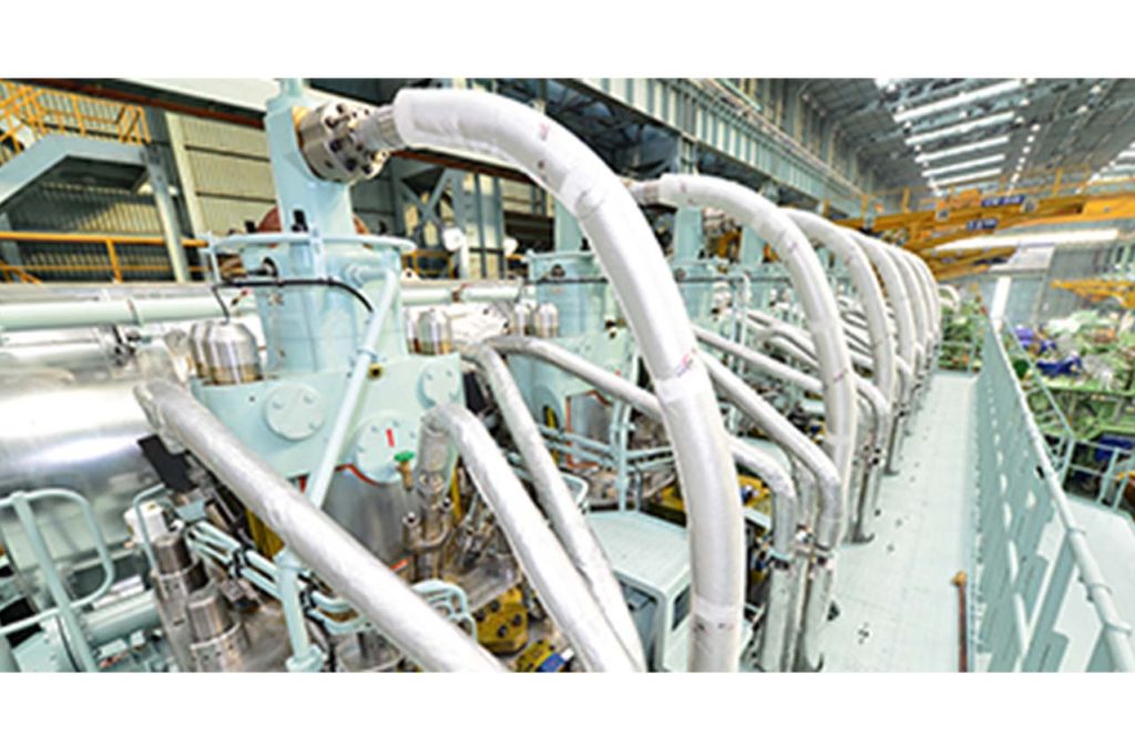 LNG-fuelled box newbuild at Keppel AmFELS completes milestone ...