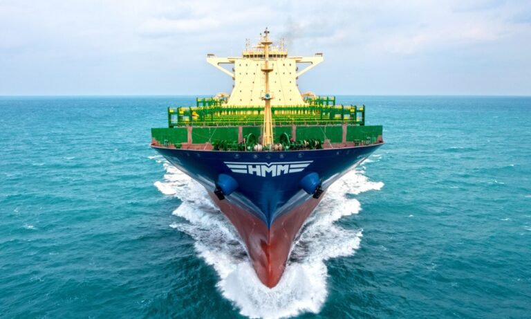 HMM puts in massive newbuilding order of 12 LNG dual-fuel boxships and ...